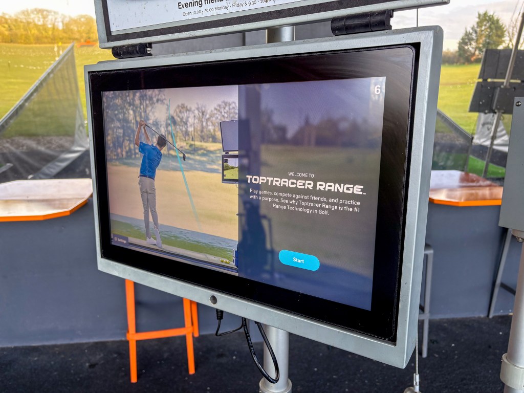 Driving Range Scarborough - TopTracer Golf Range Snainton Golf